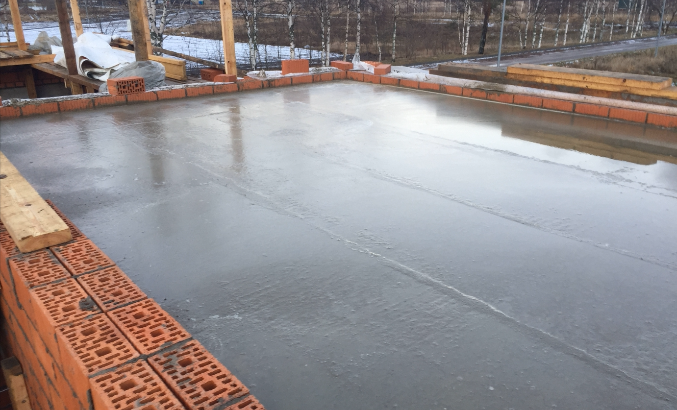 BrickMaster - бетонирование перекрытия в КП "Земляничные Поляны"