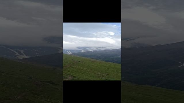 Ледник "Семерка" со стороны водопада Чыранбаши-су. Приэльбрусье.