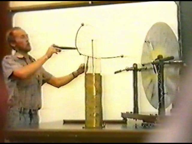 Разборная лейденская банка