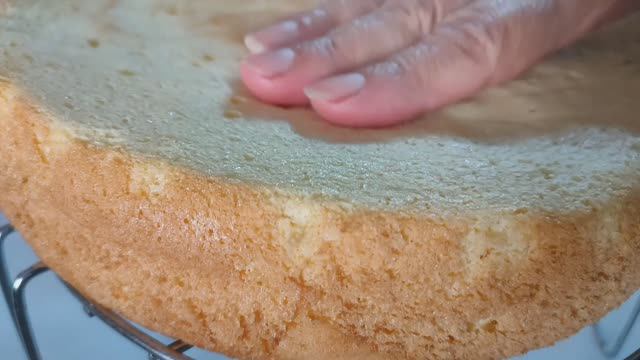 Нежный воздушный бисквитный корж без выпечки в духовке🔥