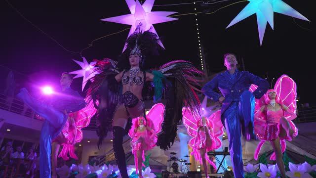 Белая вечеринка на круизном лайнере Astoria Grande