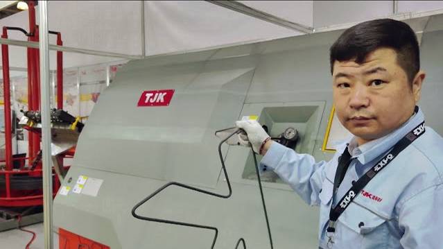 Правильно-гибочный станок c 3D гибкой TJK WG3D13B выставка Москва СТТ24   TJK MACHINERY