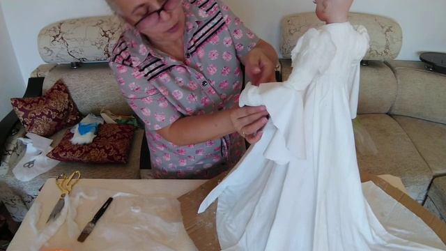 Большая Снегурочка. Мастер класс. Часть 5.Оформление рукавов и воротника.mp4