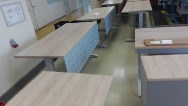 Сборка офисных столов Zamm