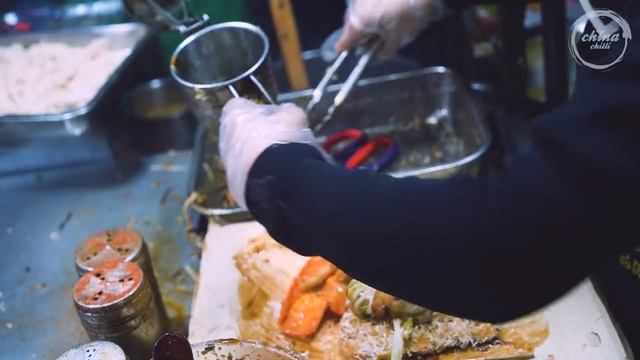 Chinese Street Food -Night Market Egg Fried Rice Fried Noodles，Fried Skewers Handmade Burritos