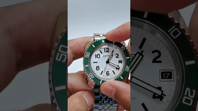 Зелёный безель на Амфибии 71009а