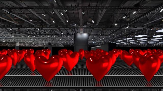 Конвейер сердец. Производство и технологии. Бизнес и необычные товары. Бесплатный футаж.