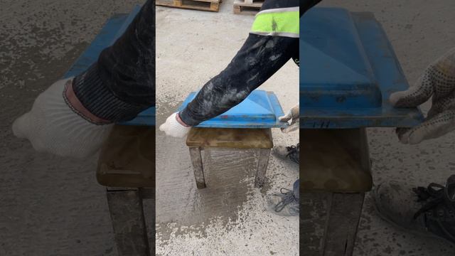 Гладкие навершия, отлитые по технологии «Мрамор из бетона», на страже долголетия столбов забора!