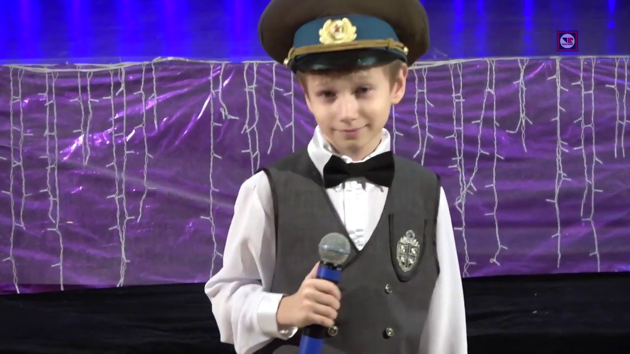 Александр Филиппов - Идёт солдат по городу