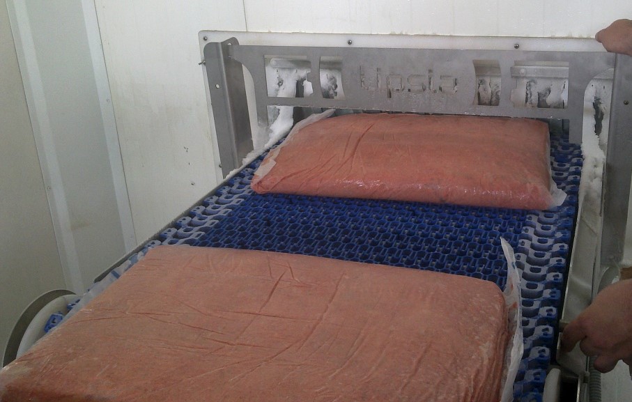 Спиральный фризер для блоков фарша и ящиков с мясом