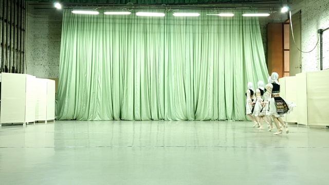 Музыка народная. "Сербский танец"