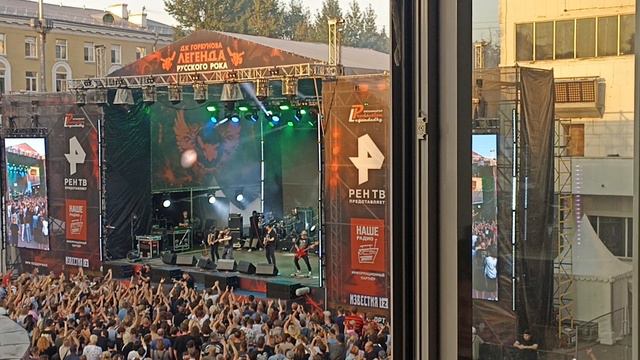 Серьга на фестивале "ДК Горбунова Легенда русского рока"