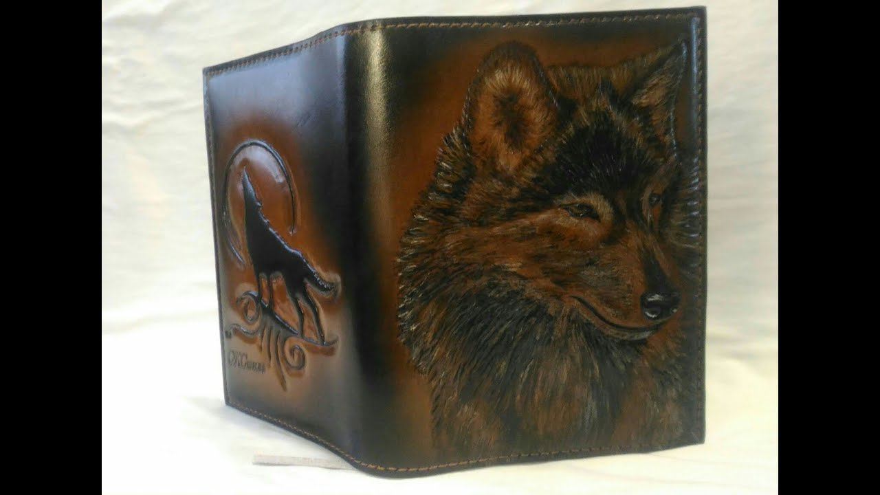 Обложка для ежедневника. Резьба по коже,  карвинг,  тиснение,  акрил,  аэрография.  Волк. СКСтиль.