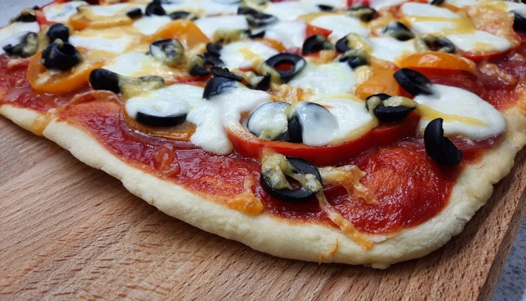 Домашняя пицца по рецепту из Италии.  Как приготовить вкусное тесто для пиццы.