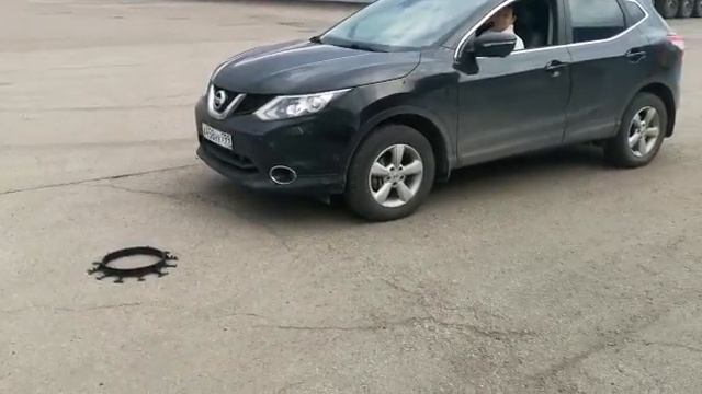 Испытание бордюра ГеоПластБорд на прочность!