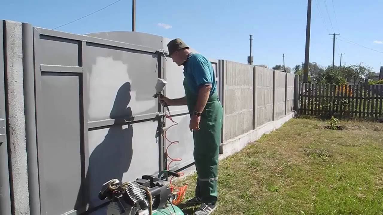 Красим въездные ворота на свой участок