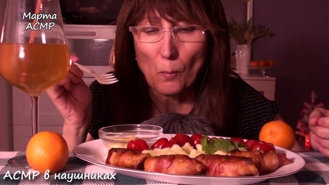 АСМР итинг. Готовлю и ем Рулетики из куриного филе с сыром в беконе. Видео рецепт