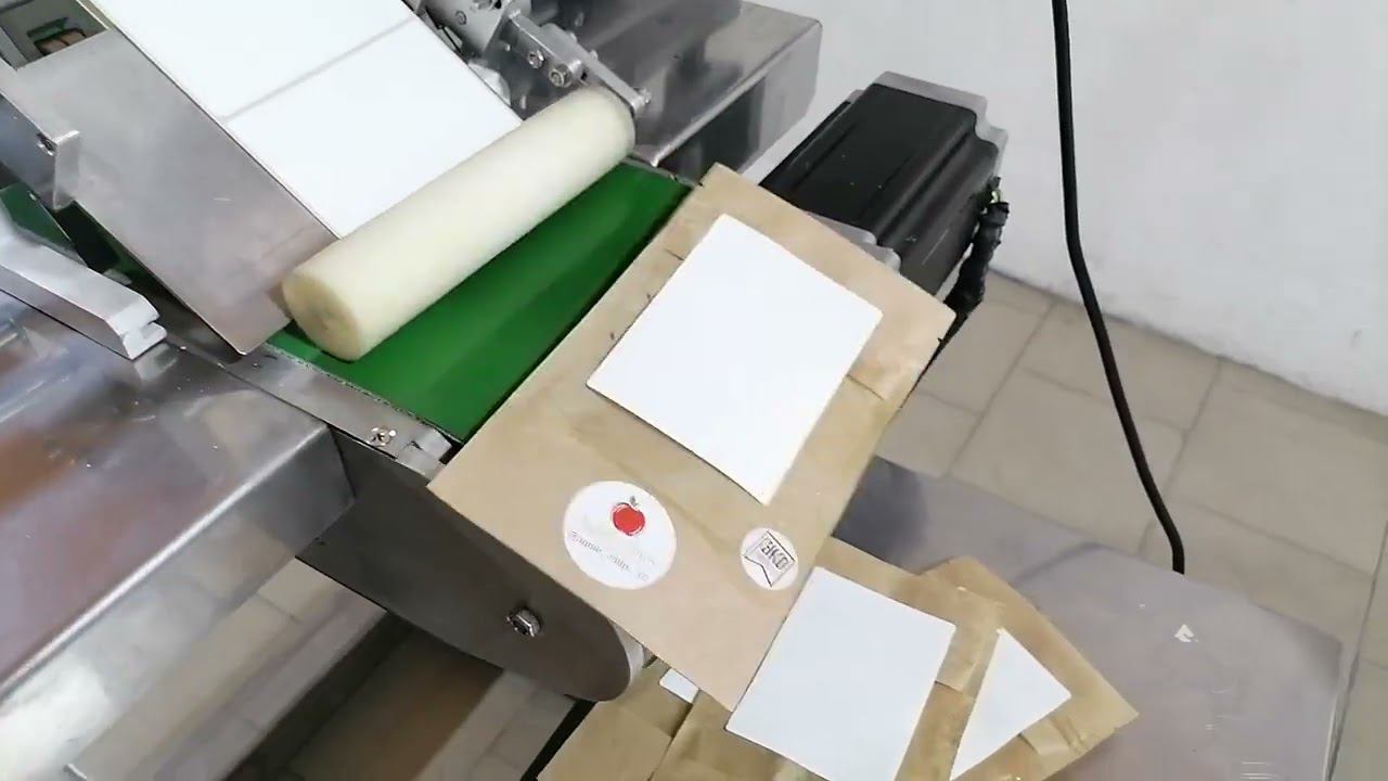 Нанесение этикетки на пакет Дой-Пак - EtiKon.ru