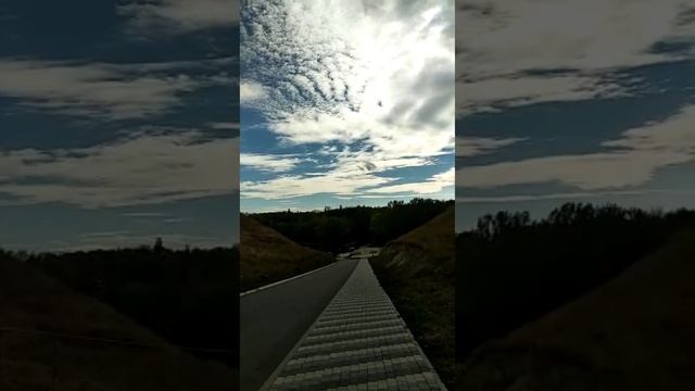 Ярко голубое небо.mp4