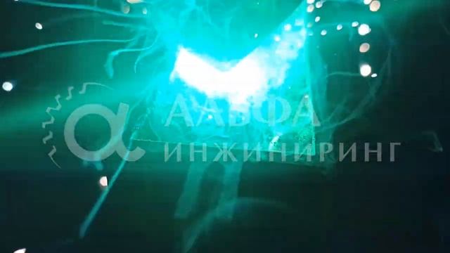 Сварка алюминия роботом с близкого расстояния.mp4