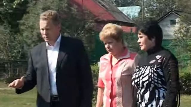 Мэр города и начальник образования проинспектировали школу №4. Август 2011 год.