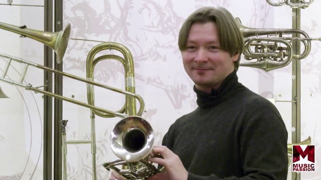 Как звучит труба Михаила Табакова, выпущенная в 1913 году в России - демонстрирует Сергей Накаряков.