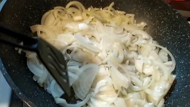 Курица фаршированная грибами. (Готовит Муж)