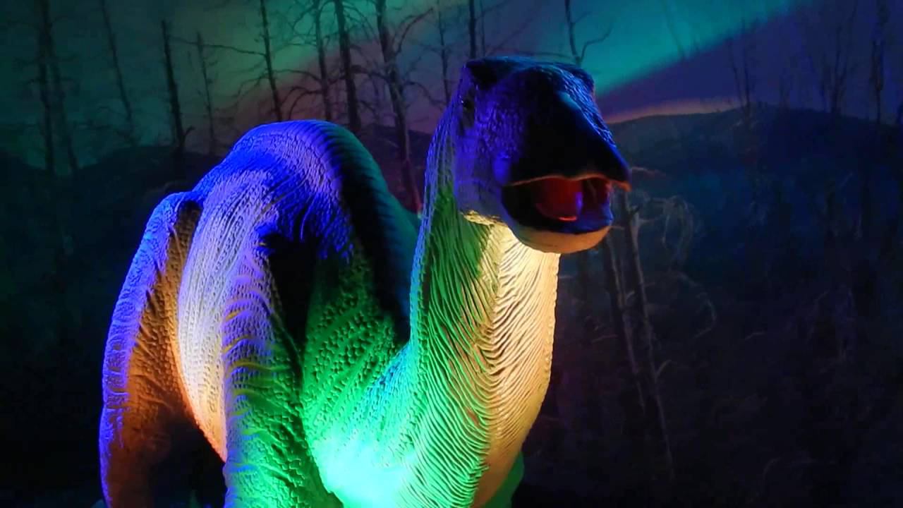 Мяукающий динозавр. Шоу Динозавров в ЦДМ на Лубянке