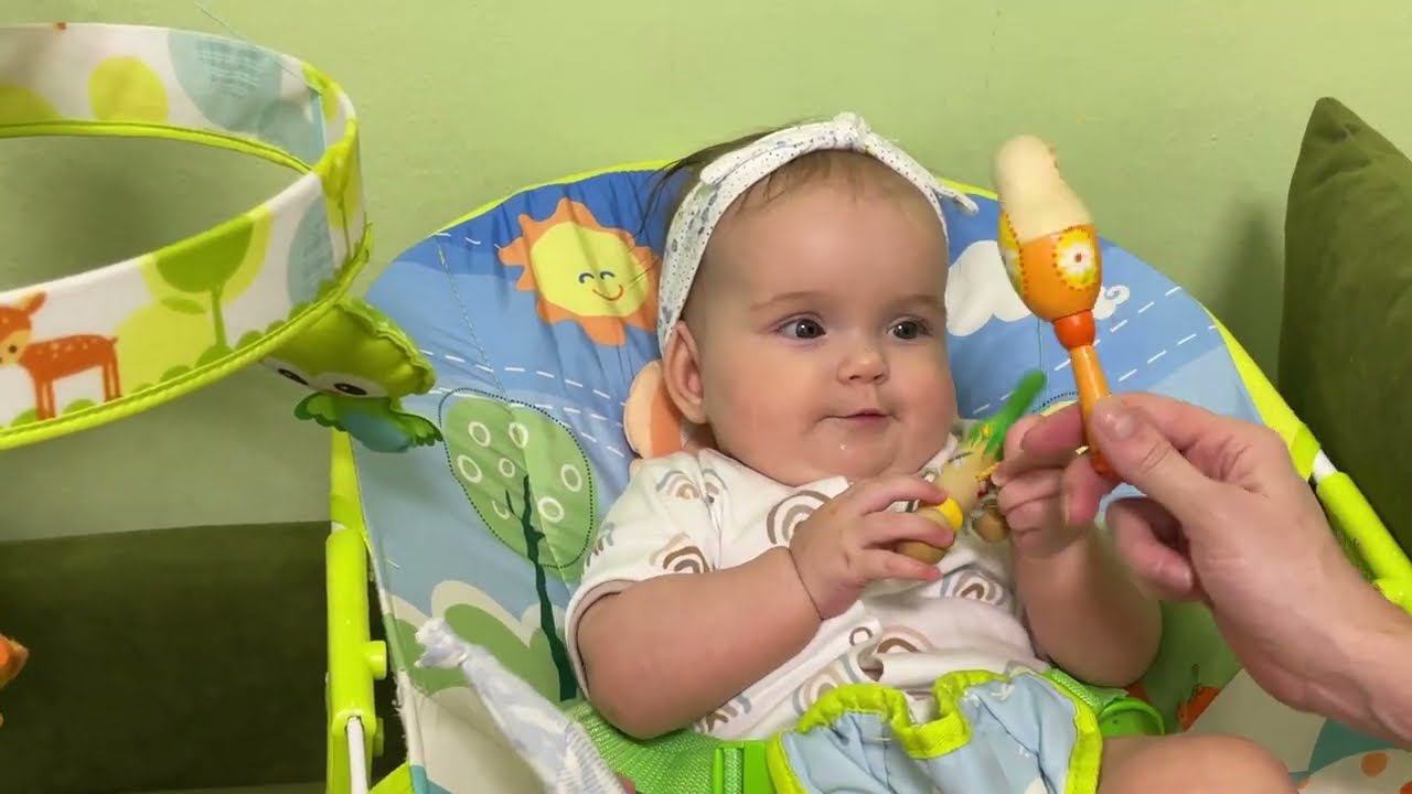 Любимые погремушки и первые игрушки в 0-6 месяцев #игрушки