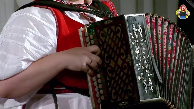"ВЕСЕЛО ГАРМОНЬ ИГРАЕТ" Ансамбль "Пташица" в гостях у "Митрофановны". Лучшее под гармонь