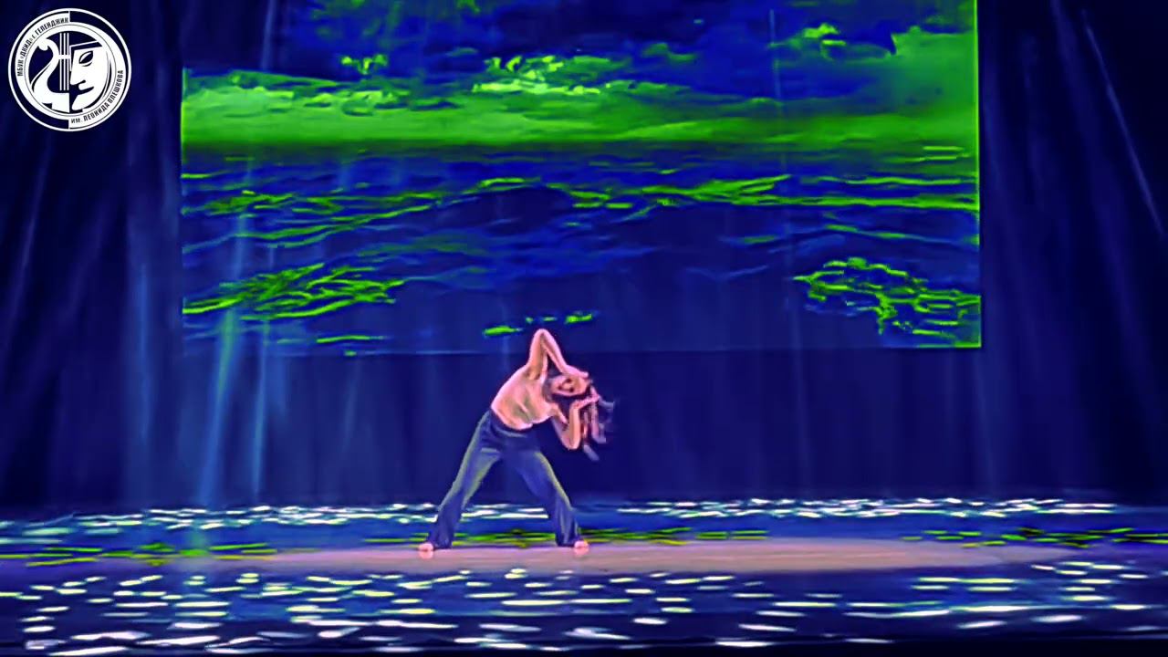 ДЕВОЧКА И МОРЕ  София Канцерова