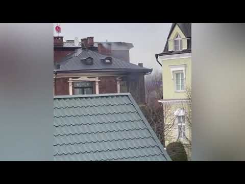 Целый день шла война, ФСБ штурмовала дом криминального авторитета..mp4