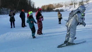 Весенний загар - 2019 - космонавт штурмует бассейн