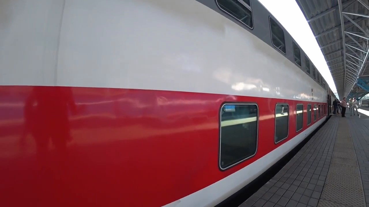 Двухэтажный вагон РЖД