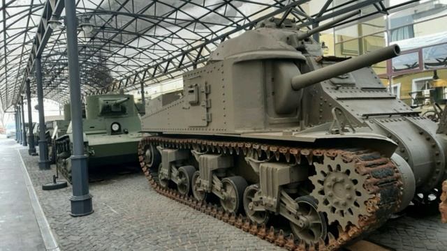 ИДЕМ В МУЗЕЙ ТЕХНИКИ  ВАДИМА ЗАДОРОЖНОГО . АЛЛЕЯ ТАНКОВ