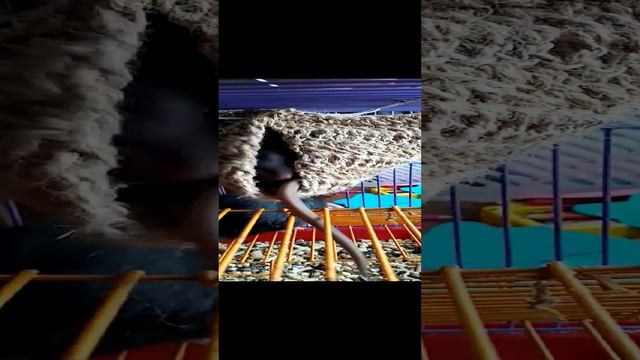 Выгляни в окошко, дам тебе горошка. Макс в гамачке