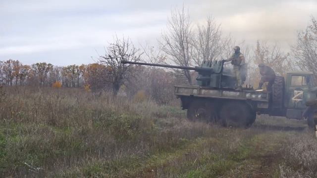 БТрО 16 НМ ЛНР Ярга работает пушкой C-60 по украинским дотам (720p60fps)