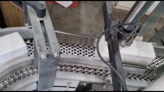 Fastjet Нанесение маркировки на упаковки с салфетками-(1080p30)