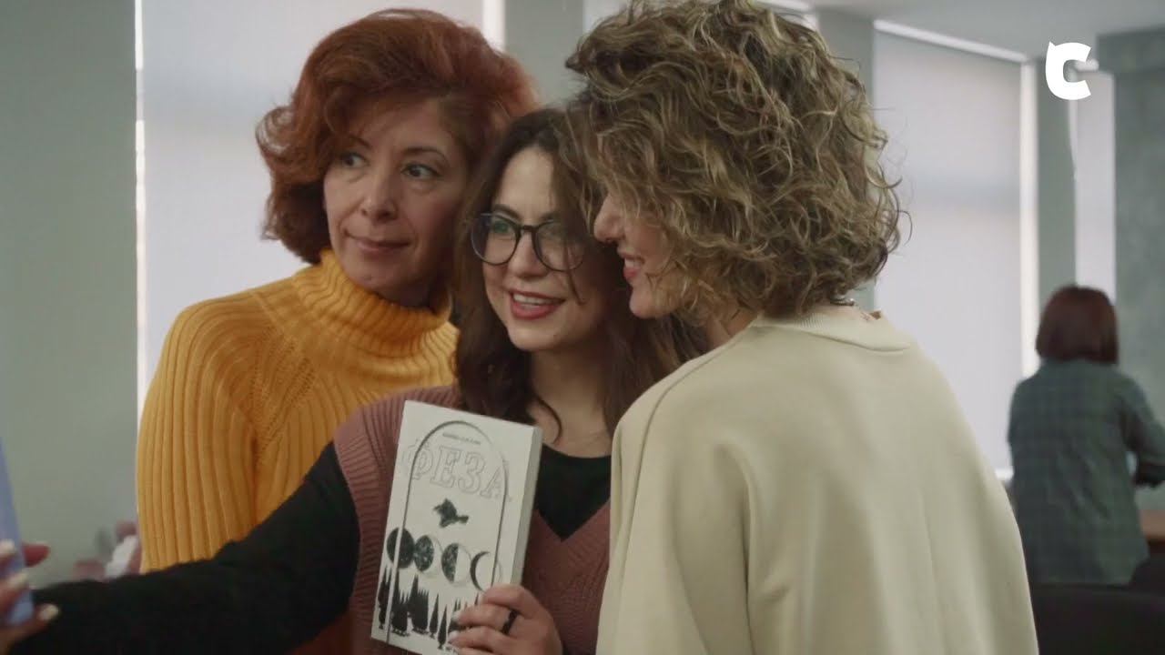 В Крыму презентовали сборник "ФЕЗА" поэтессы Алие Кендже-Али | CANLI