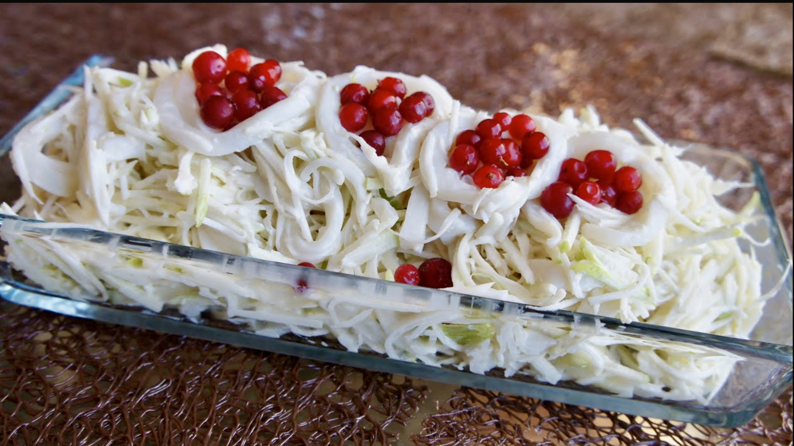 Салат из Кальмаров с сельдереем ?