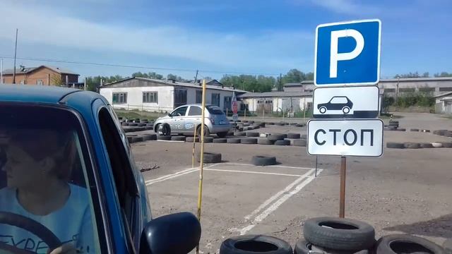 Учебное видео. Заезд в гараж (бокс) задним ходом