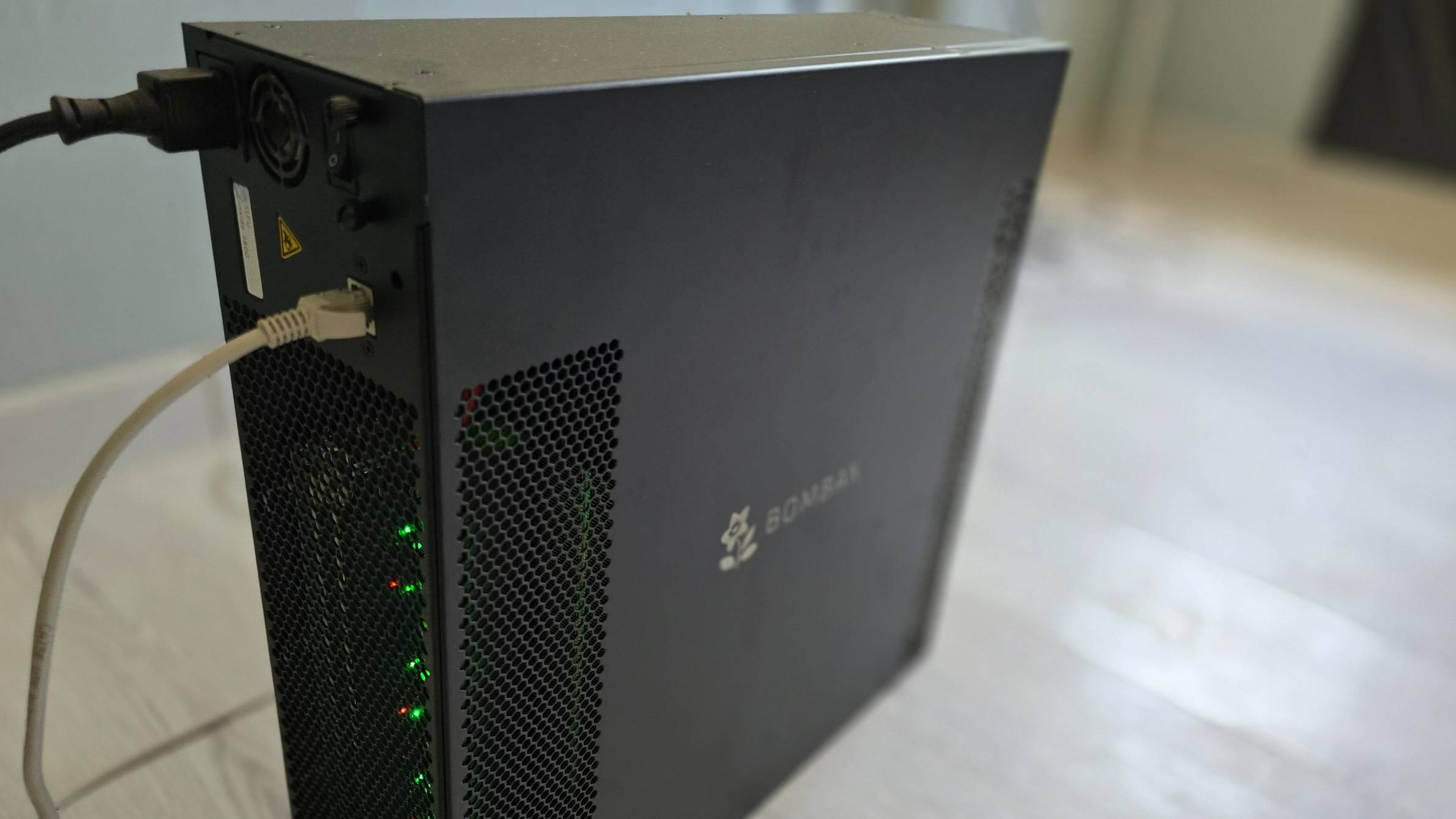 БОМБАКС EZ100-с 3800 | УШЁЛ В МИНУС | МЕСЯЦ В РАБОТЕ | ДОХОДНОСТЬ ОКУПАЕМОСТЬ  НА 14.08.24