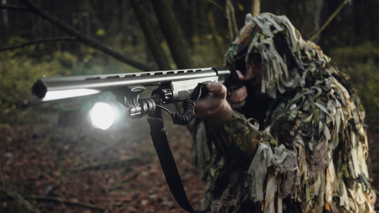 Armytek Viking Pro — мощный тактический фонарь