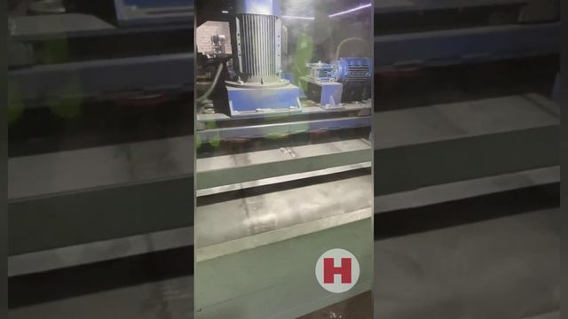 Зачистка заготовки и скругление кромки на станке SGRD-1000.