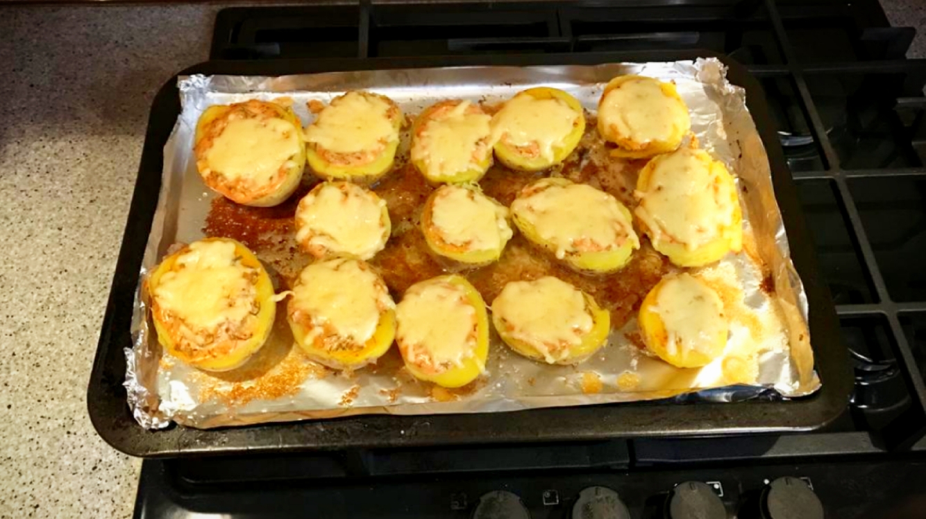 Такой  рецепт из картошки вы еще не пробовали ?