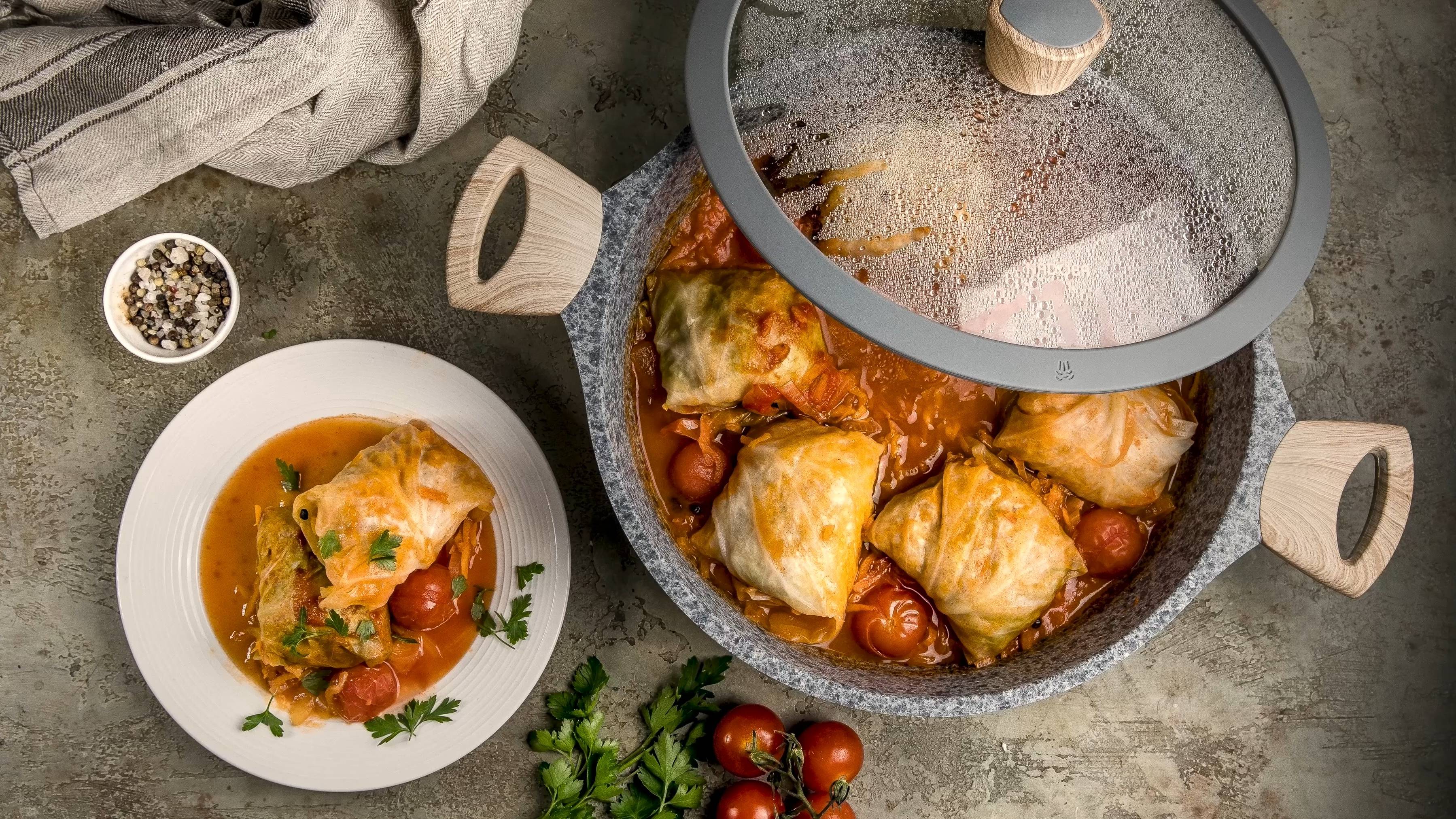 И рецепт голубцов, и обзор сотейника NADOBA Mineralica :)