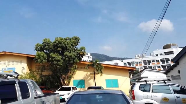 DO DEE. Дешевое кафе на Патонге. Пхукет. Тайланд