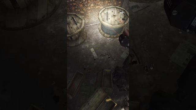 Прыжок и пистолет  #escapefromtarkov #таможка