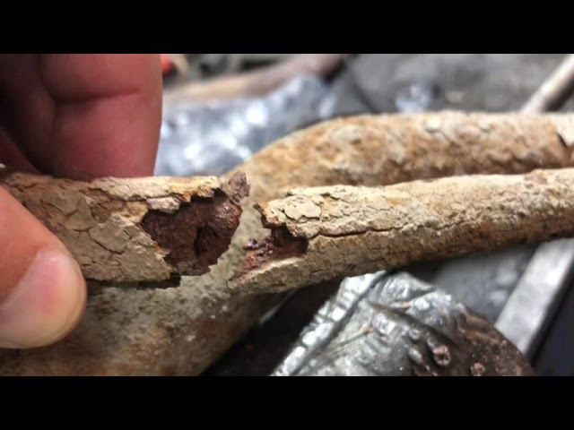 20210527 Горловина бензобака VOXY через 19 лет эксплуатации