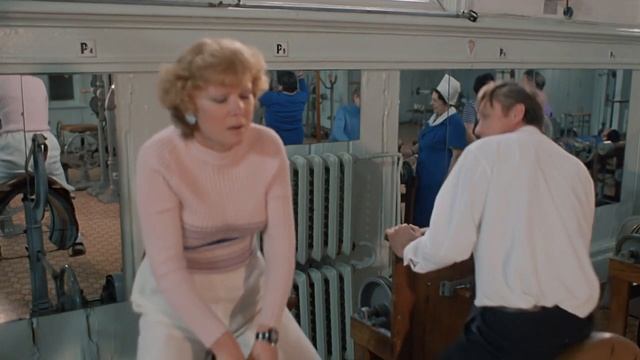 16 гуманоидов на месте аварии | Любовь и голуби